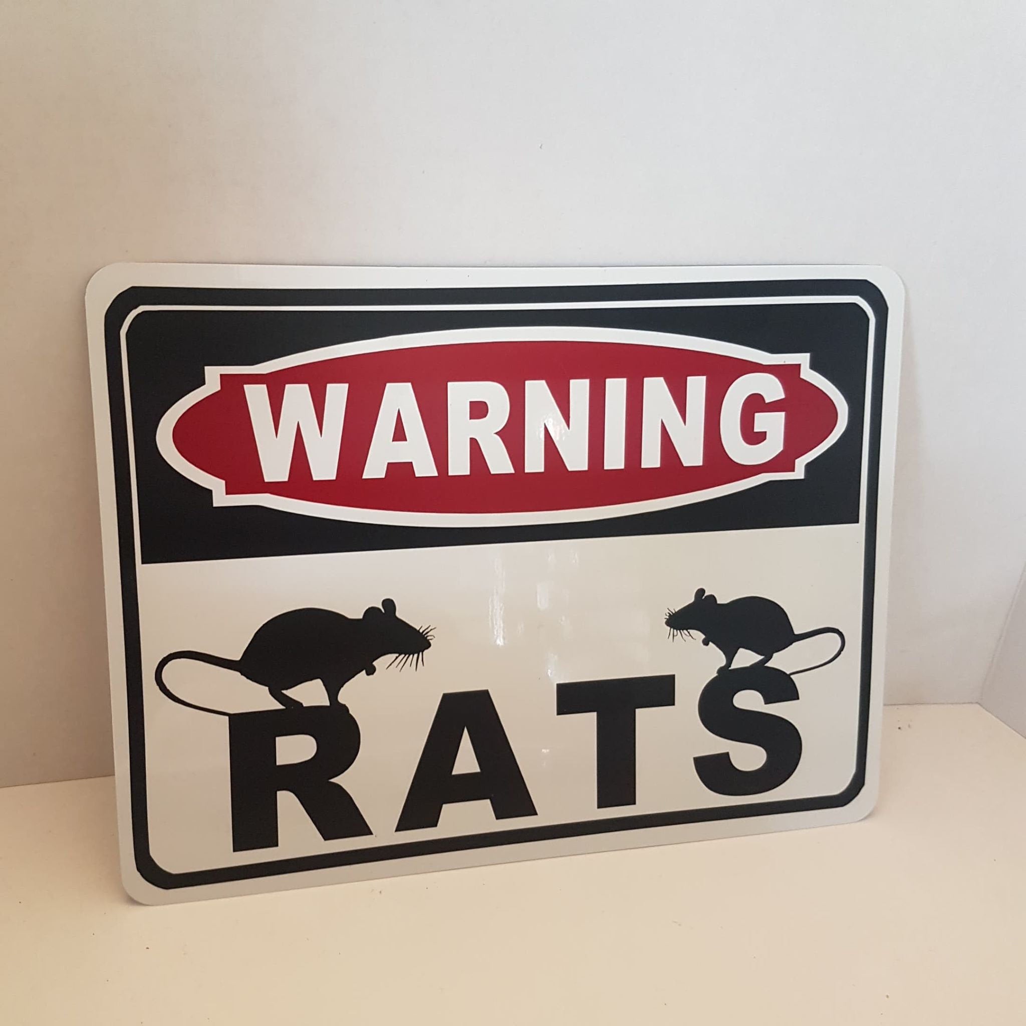 WARNING RATS sign – Wainfleet Trading Post